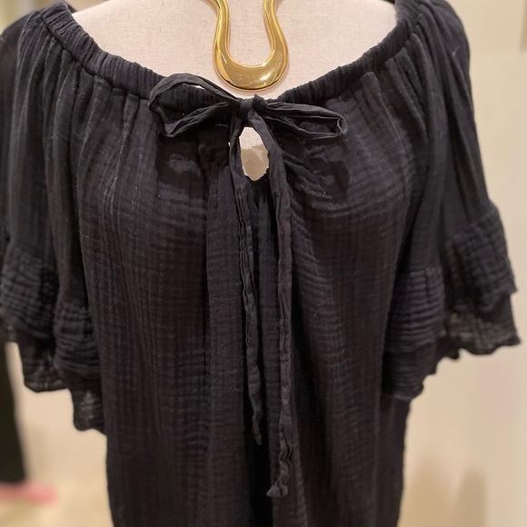 Red Haute | Tops | Red Haute Top In Black Gauze Fabric | Poshmark